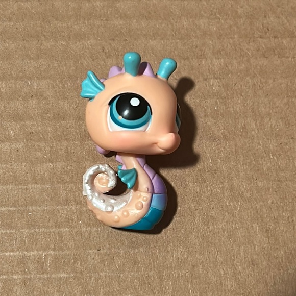 Littlest Pet Shop | Toys | Littlest Pet Shop Seahorse 42 | Poshmark